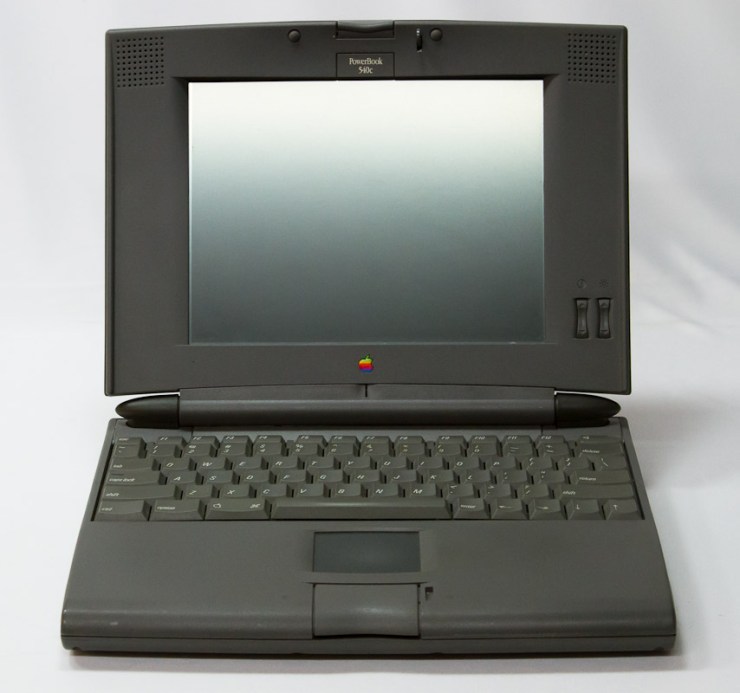 PowerBook Through the Years : The 500 Series – Relatively Ambitious