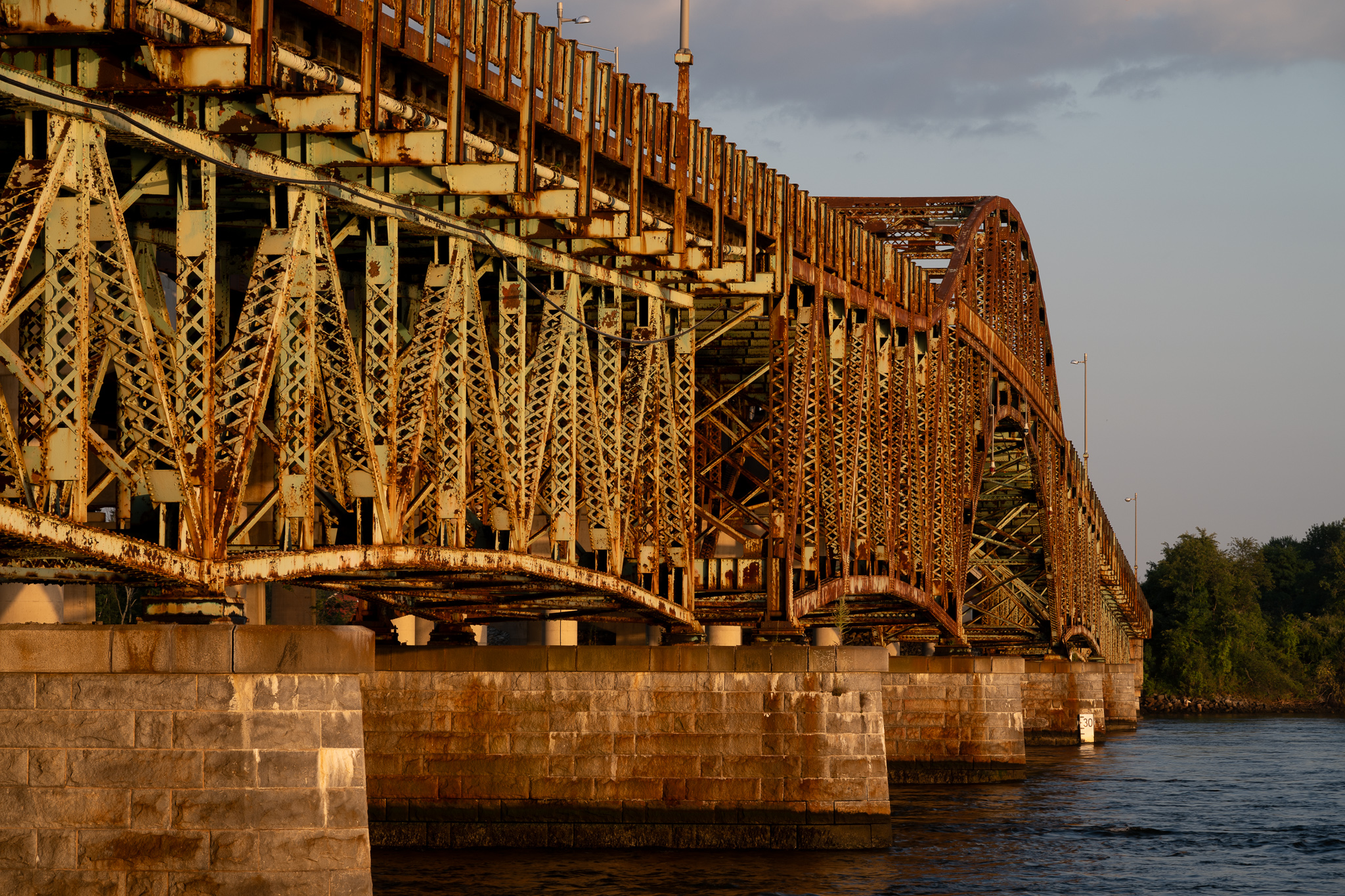 The General Sullivan Bridge in 10 Images – Relatively Ambitious